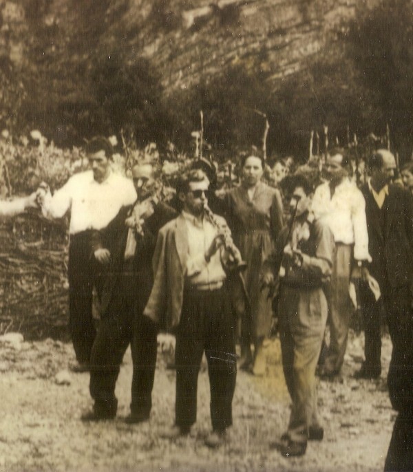 Φωτογραφίες – Ρετρο – ΑΕΤΟΣ ΑΣΠΡΟΠΟΤΑΜΟΥ